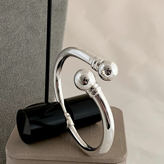 Sterling silver double ball hinge bangle | VDM Jewellery