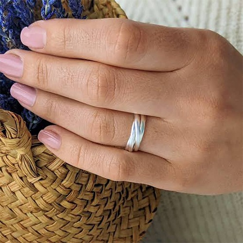 Sterling silver classic solid Russian 3 interlock band ring | VDM Jewellery